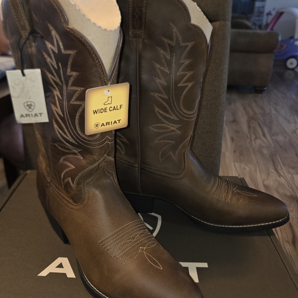 Ariat | Shoes | Ariat Brown Western Boots With Classic Design | Poshmark